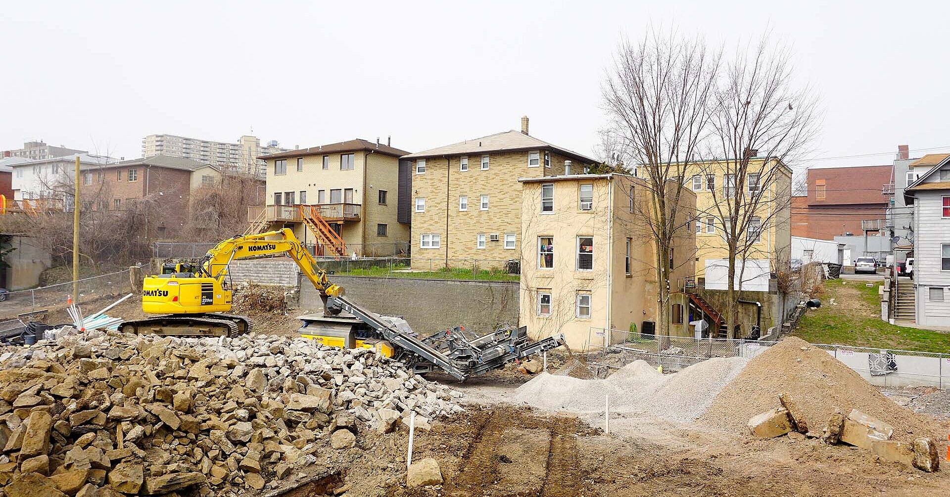 The Best COMPACT CRUSHERS for On-Site Recycling | RUBBLE MASTER