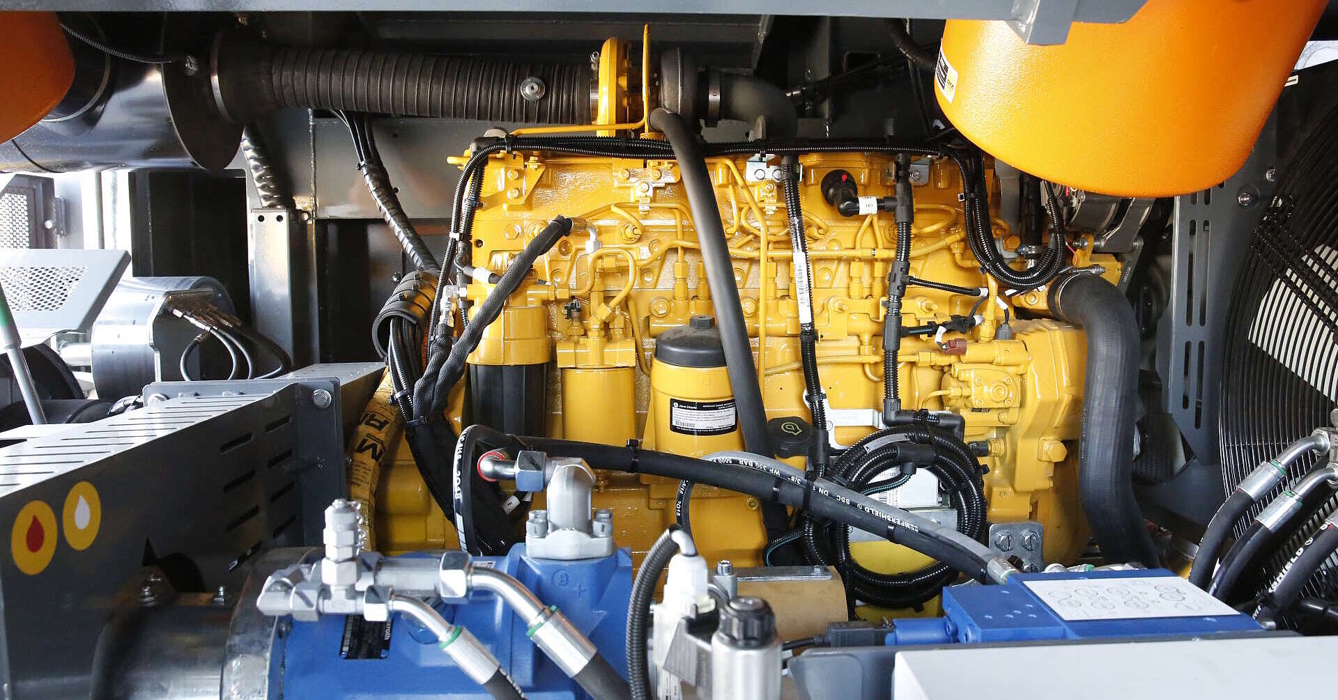 Save up to 30% Fuel with Diesel-Electric Crushers | RUBBLE MASTER